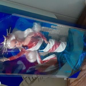 FAO Schwarz | Toys | Statue Of Liberty Barbie Limited Edition | Poshmark